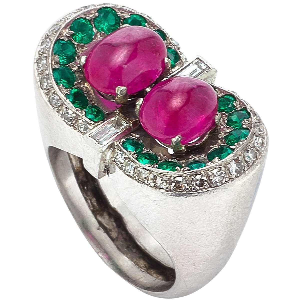 Mogul Emerald Ring at 1stDibs
