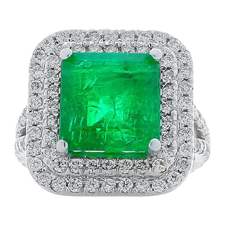 Stunning Large Emerald Cut Siberian Amethyst Diamond Ring in 18 Karat ...