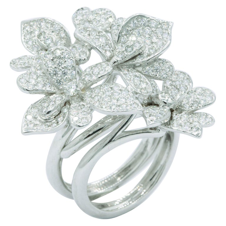 Diamond Floral Two-Finger Ring, 2.58 Carat at 1stDibs | two finger ...