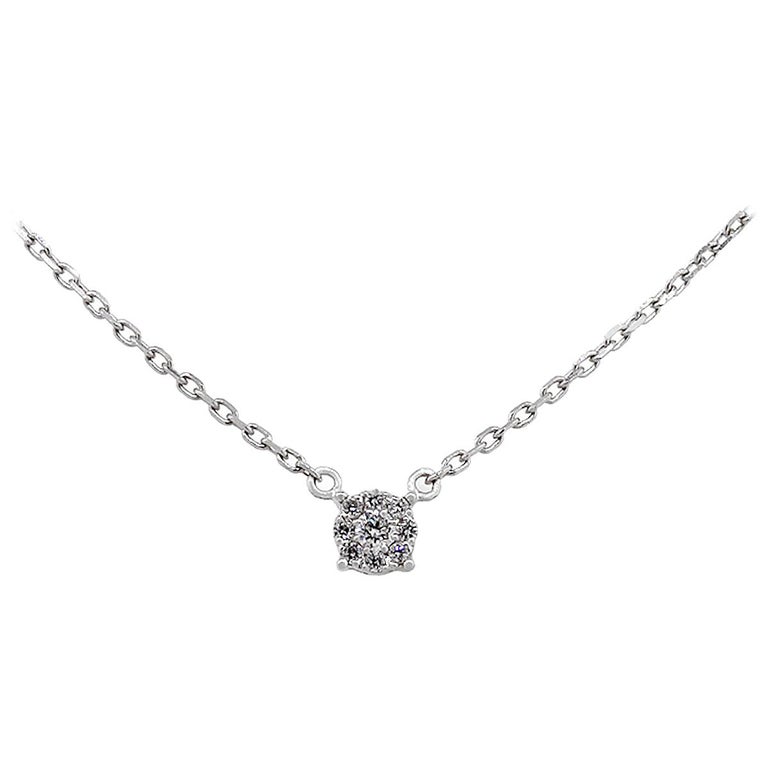 Round Diamond Cluster Pendant on Chain Necklace For Sale at 1stDibs