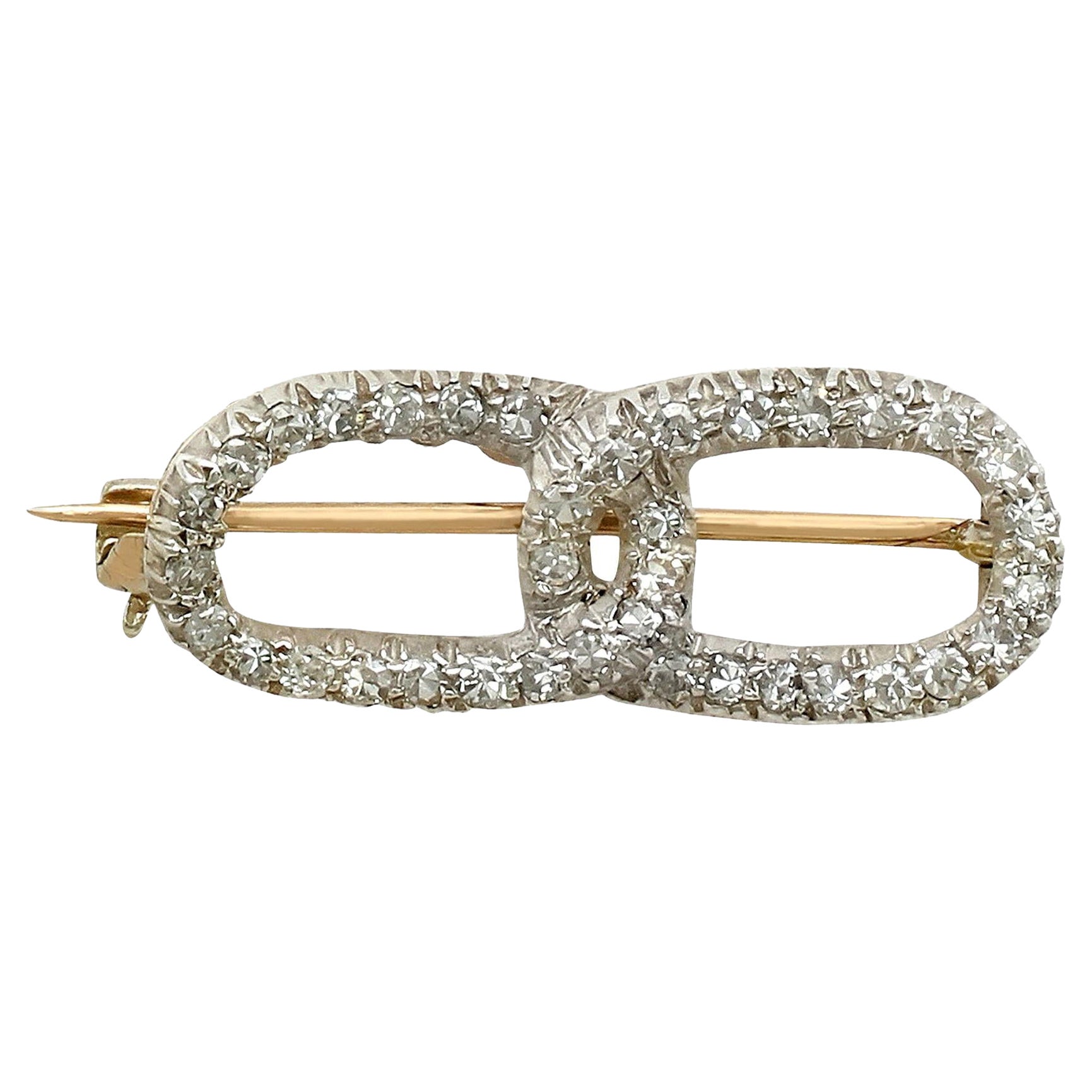 Vintage 9 Carat Yellow Gold Golf Club Brooch For Sale at 1stDibs