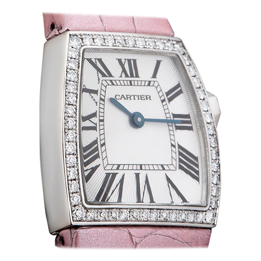 Cartier Montre La Dona Mini à cadran guilloché en or rose 18 carats et ...