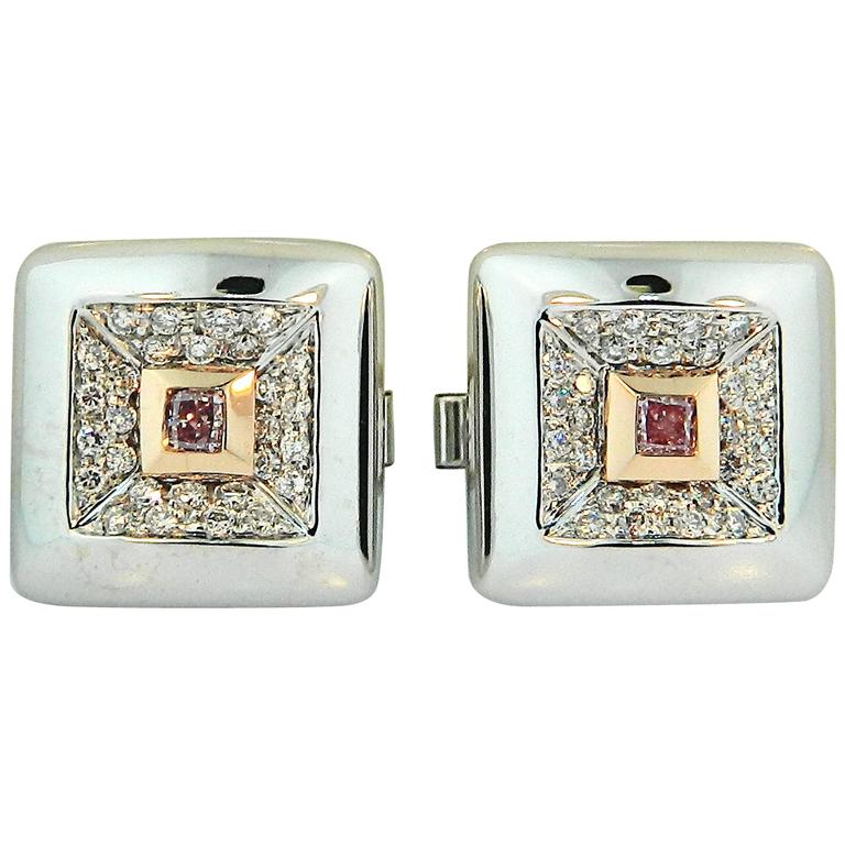 Hartz and Co. Fancy Vivid Pink Diamond Gold Cufflinks For Sale at 1stDibs