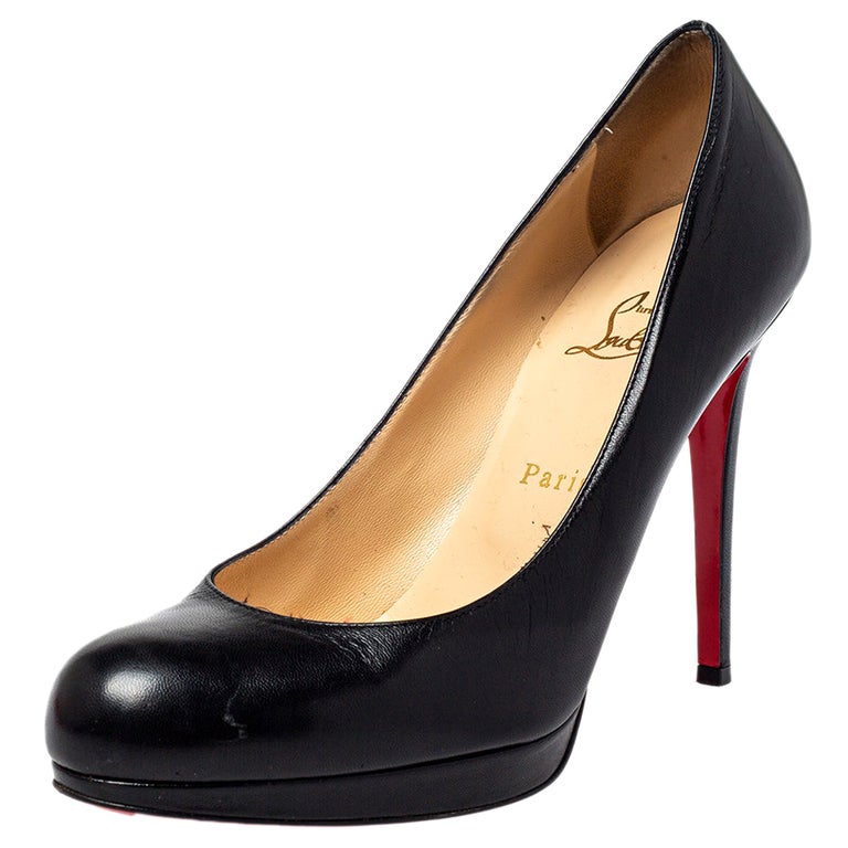 Christian Louboutin Black Leather Filo Pumps Size 39.5 at 1stDibs