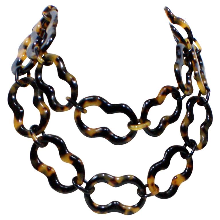 Prada Tortoise Link Necklace at 1stDibs | tortoise shell link necklace