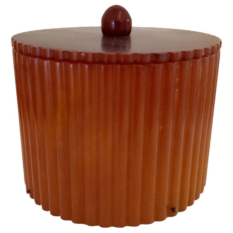 1930's Art Deco Bakelite Musical Powder/Vanity Box For Sale at 1stDibs