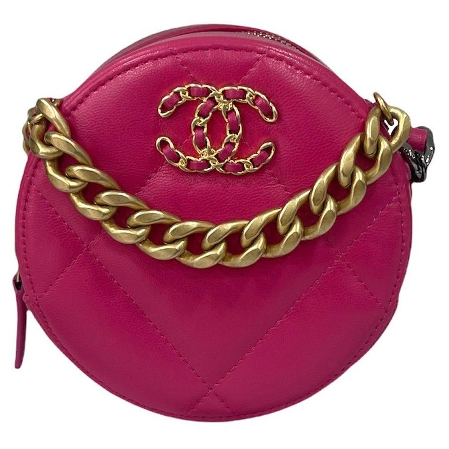 Chanel Vintage Black Satin Bow Crossbody Bag For Sale at 1stDibs