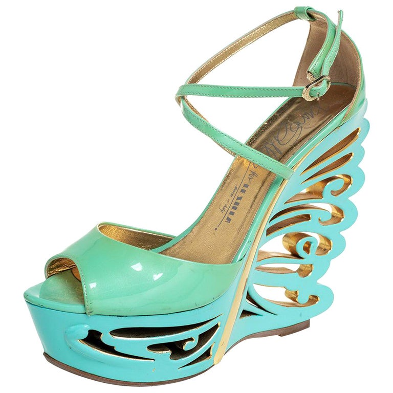 Le Silla Pistachio Green Patent Leather Butterfly Wedge Sandals Size 39 ...