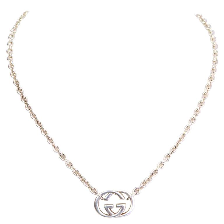 Gucci Sterling Silver Logo Chain Necklace For Sale at 1stDibs