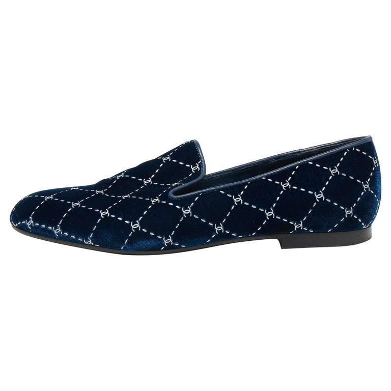 Chanel Navy Blue Velvet Smoking Slippers Size 37 For Sale at 1stDibs