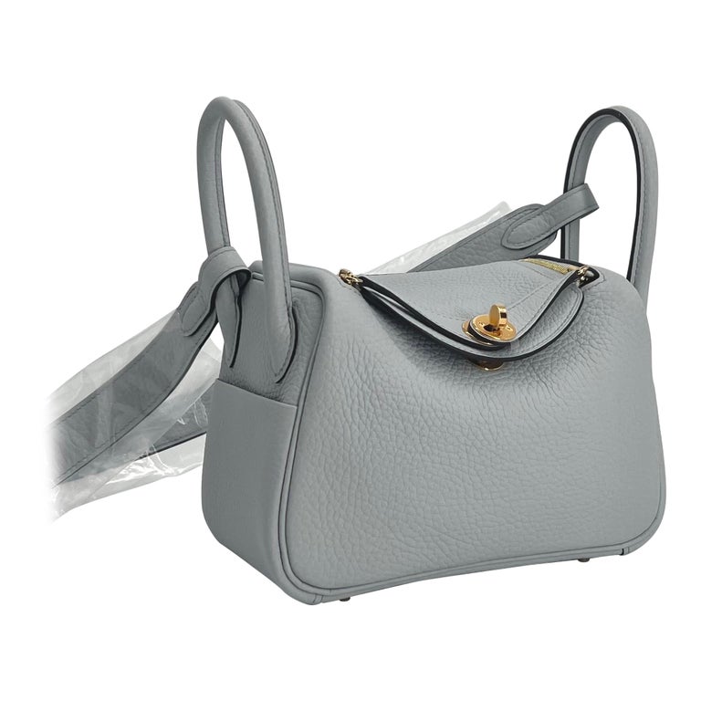 Hermès Mini Lindy Bleu Pale Pale Blue For Sale at 1stDibs