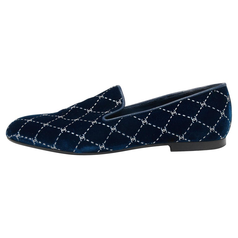 Chanel Navy Blue Velvet Smoking Slippers Size 37 For Sale at 1stDibs