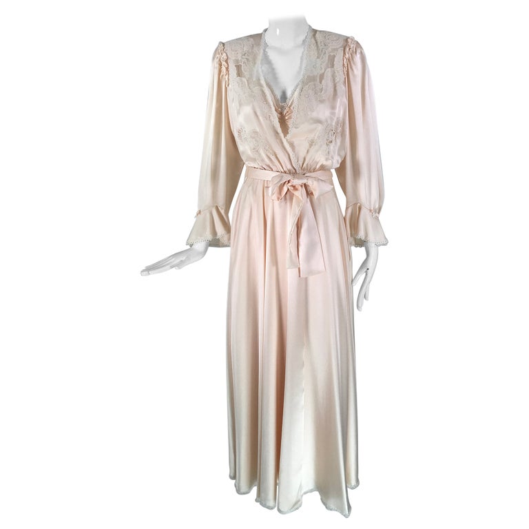 Christian Dior Lingerie Pale Peach Satin Peignoir Set For Sale at 1stDibs