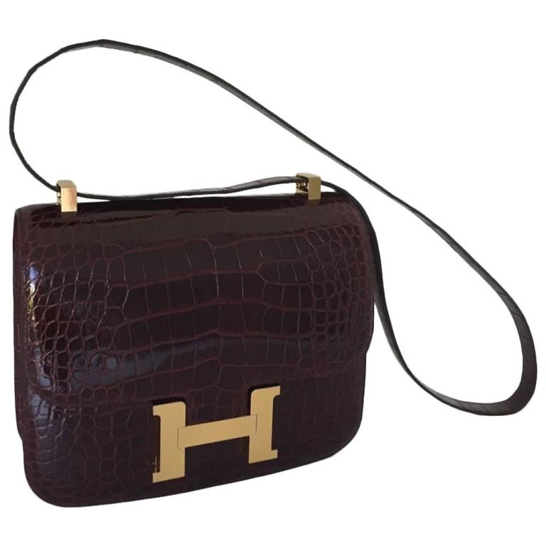 Ultra chic! Constance 24 Bourgogne Croc GHW For Sale at 1stDibs