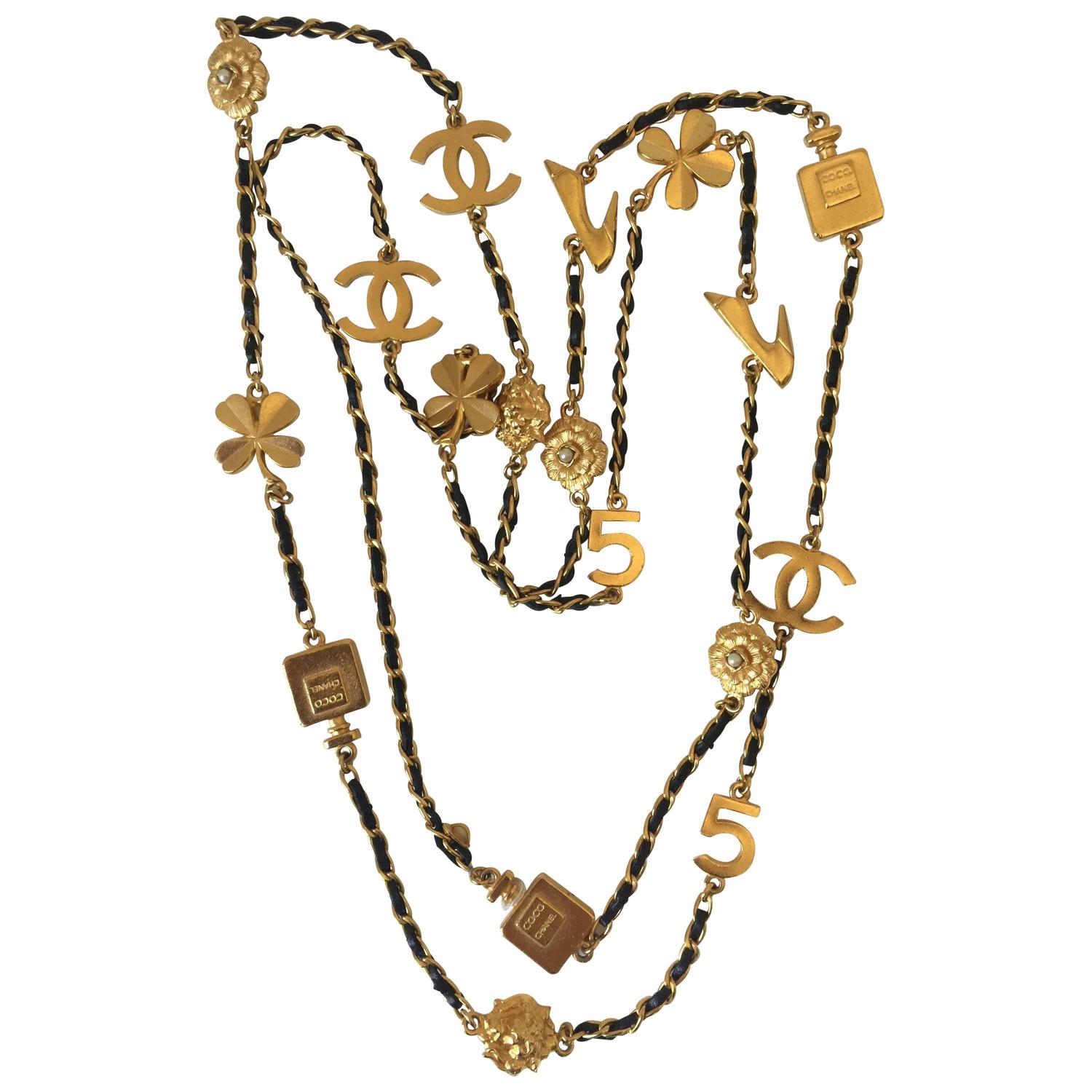 Chanel 18K gold plated signature motif chain necklace at 1stdibs