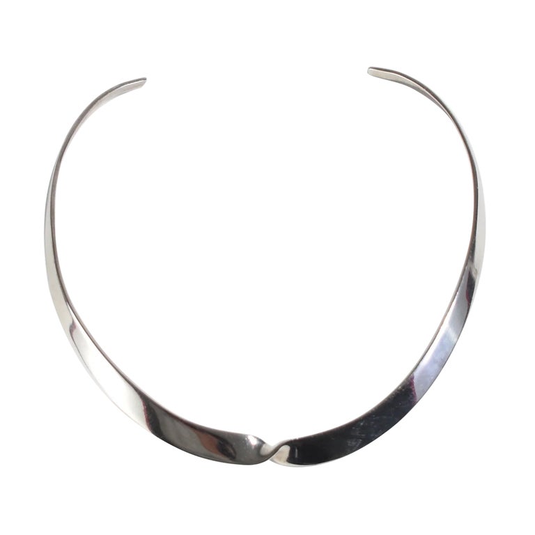 Silver Collar Necklace For Sale at 1stDibs