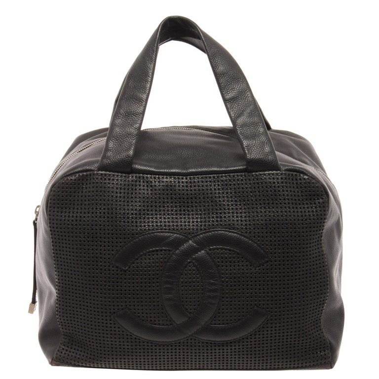 Chanel Black Leather Mesh CC Tote Bag For Sale at 1stDibs