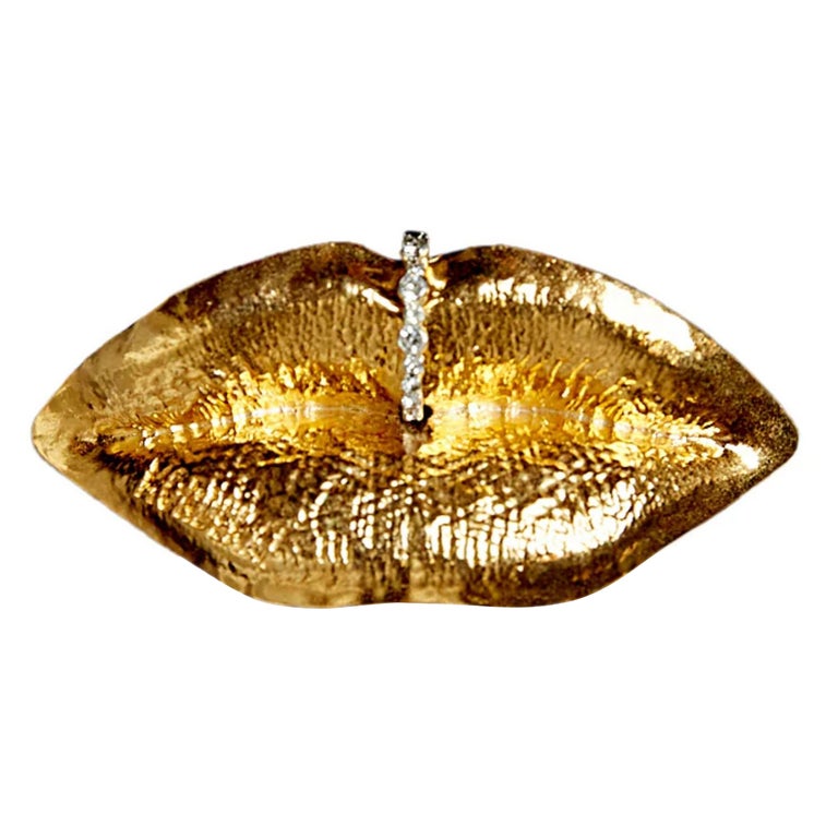 24K Yellow Gold Lips Bejeweled Cuff Braclet For Sale at 1stDibs