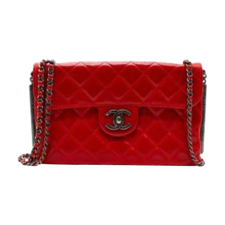 Chanel Red Distressed Quilted Leather Cross Body bag For Sale at 1stDibs