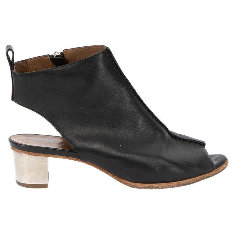 Hermès Women's Black Leather Peep Toe Booties For Sale at 1stDibs
