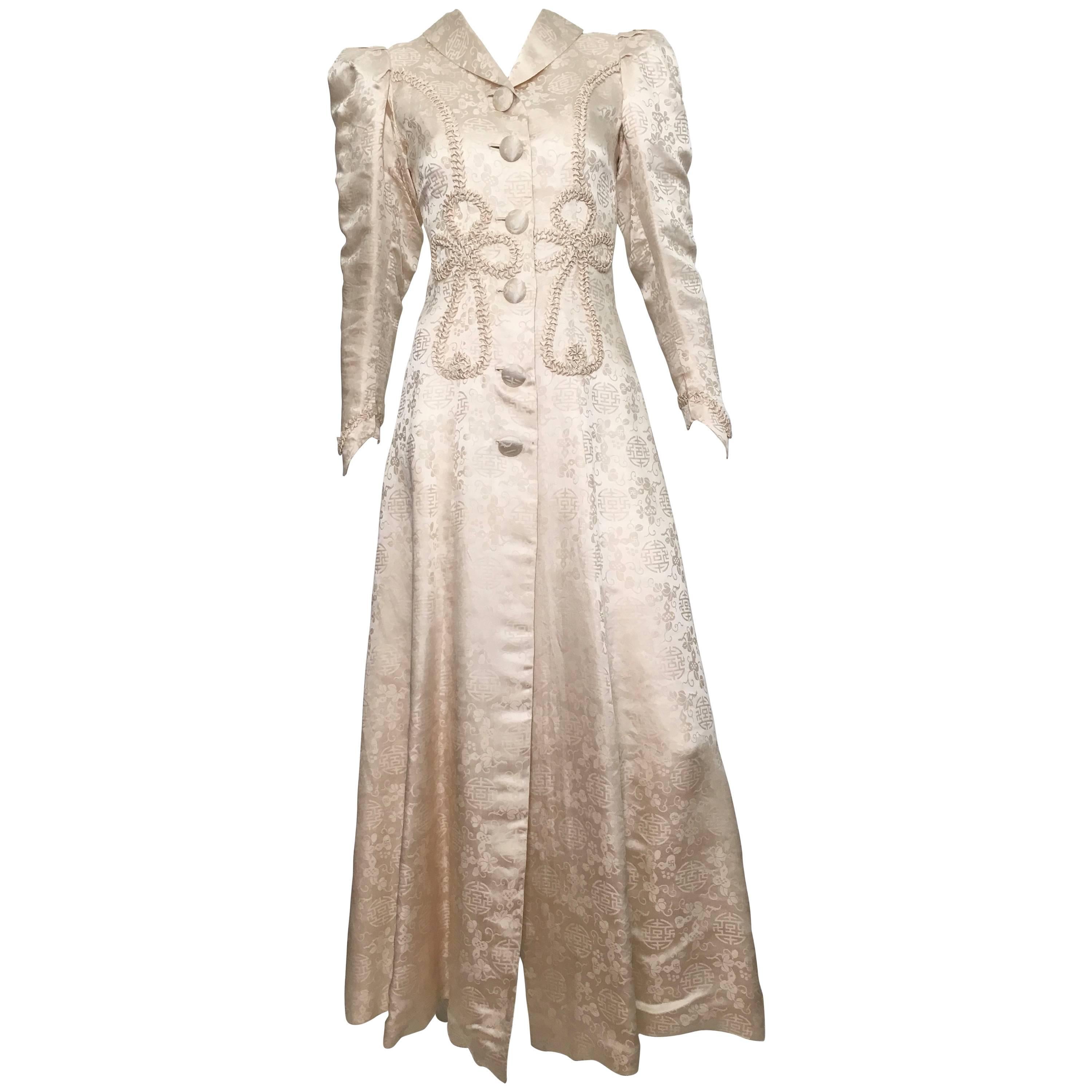 Asian Silk Evening Opera Coat Size 4. For Sale at 1stDibs