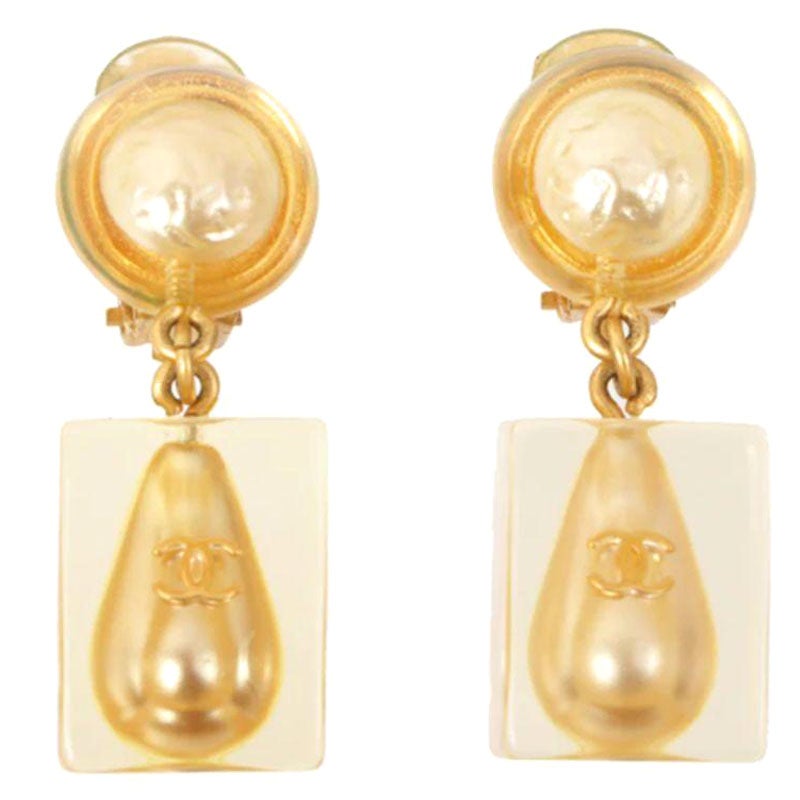 Chanel Pearl Cube CC Mark Swing Earrings in Clear/Gold, 1997 For Sale ...