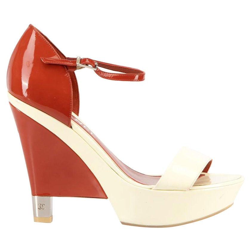 Chanel Women's Patent Leather Colourblock CC Platform Heels For Sale at ...