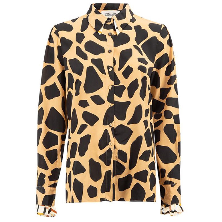 Brown Giraffe Print Blouse Size M For Sale at 1stDibs