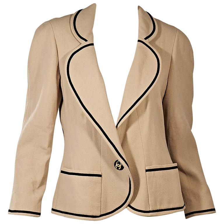 Tan Vintage Chanel Piped Blazer For Sale at 1stDibs