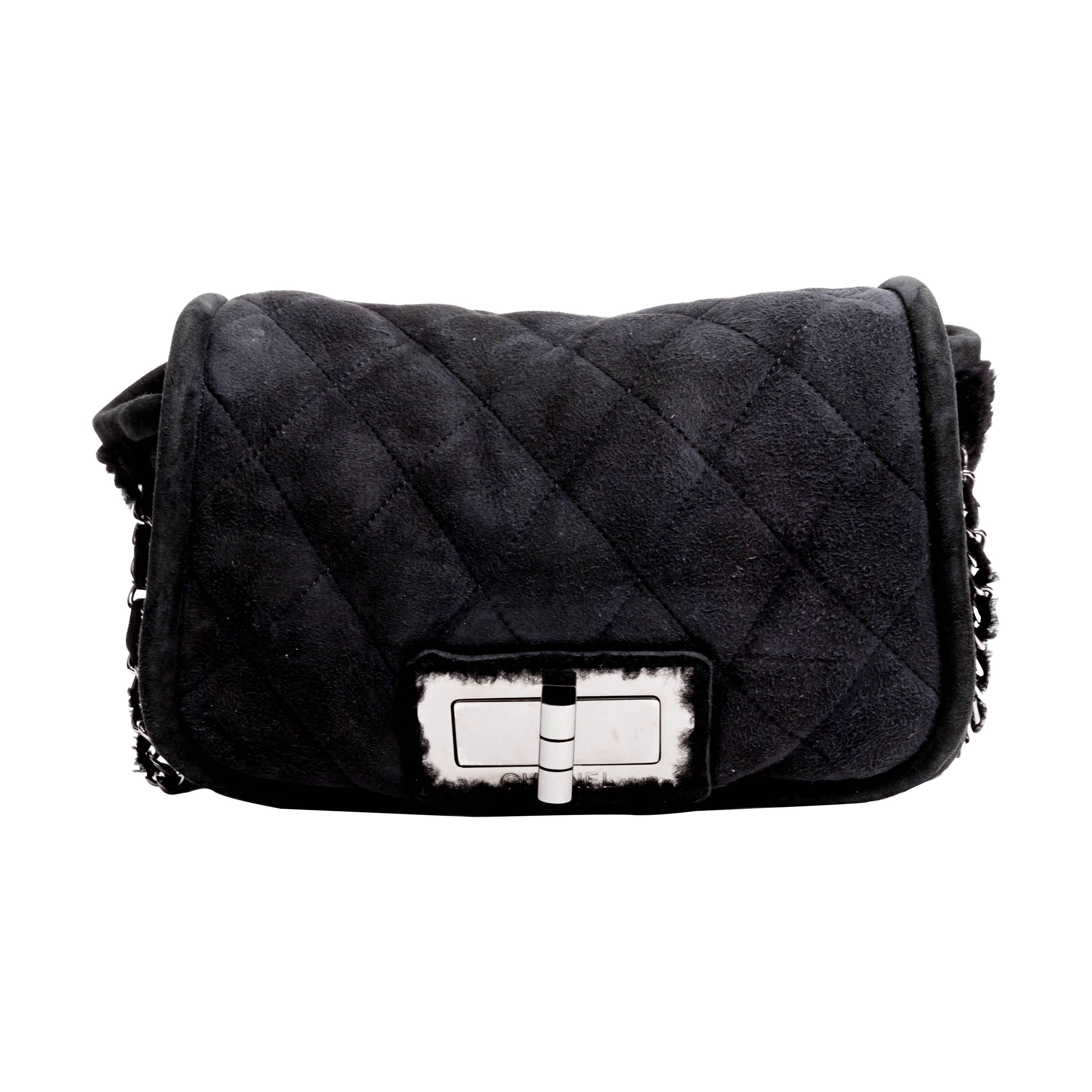 Chanel Black Shearling Shoulder Bag at 1stDibs | chanel shearling bag