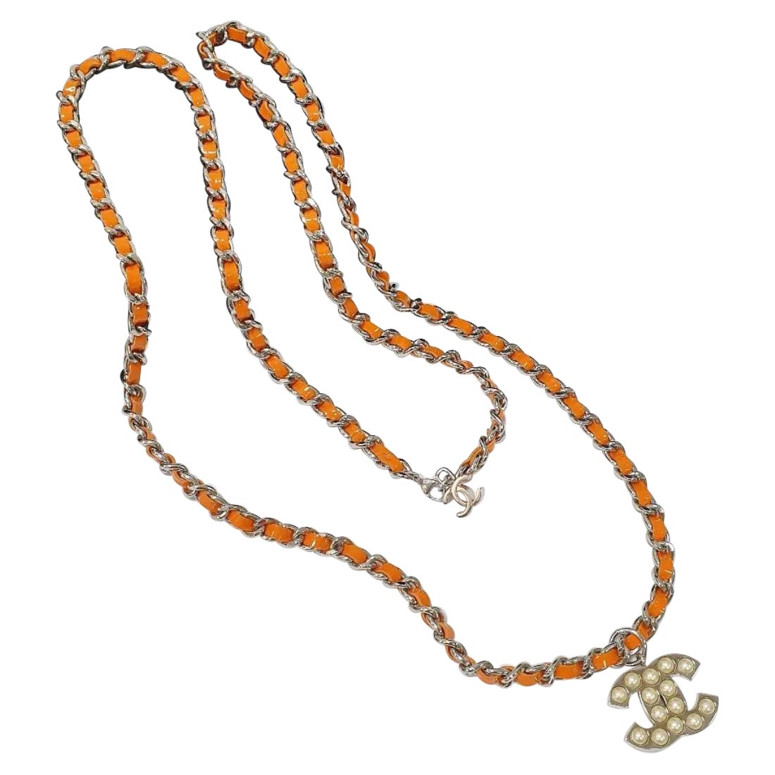 Chanel Orange Chain Pearl Pendant Necklace For Sale at 1stDibs