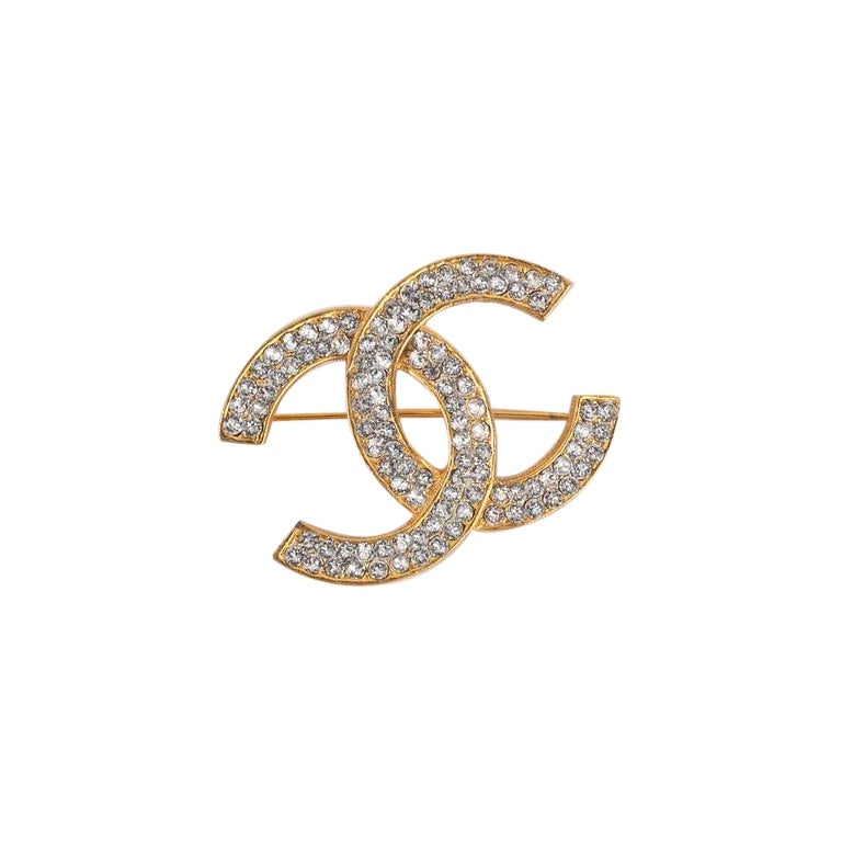 Chanel Brooches - 444 For Sale at 1stDibs | chanel brooch dupe, fake ...