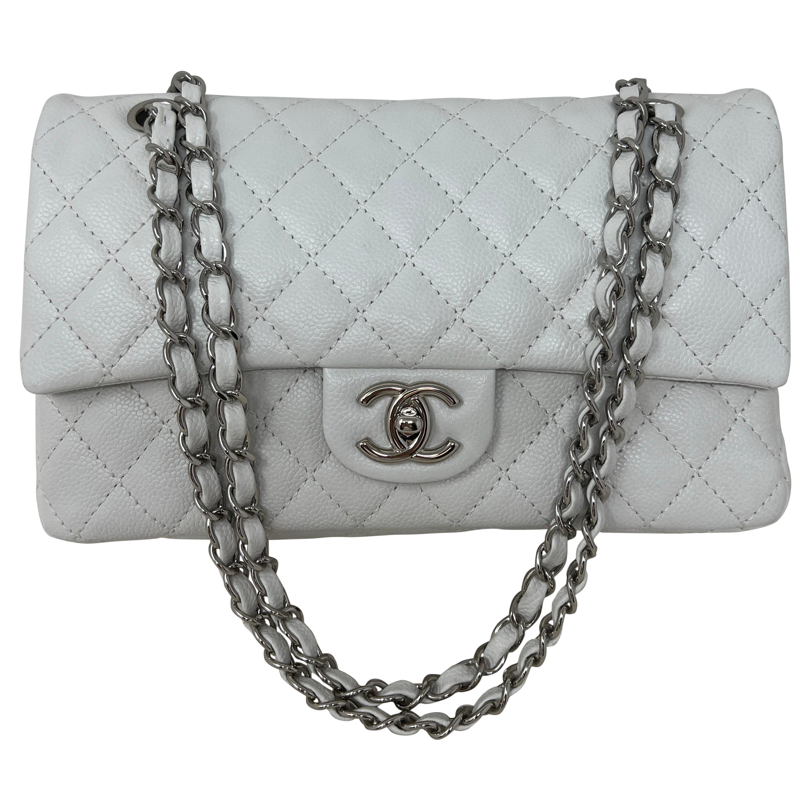 Chanel White Classic Flap Bag For Sale at 1stDibs