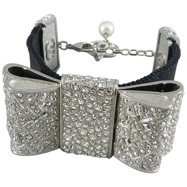 Chanel 13B Rhinestone Jewelled Bow Bracelet at 1stDibs | chanel.13.br