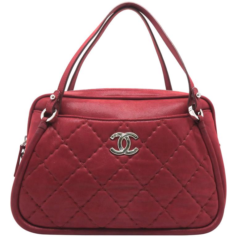Chanel Red Quilted Lambskin Leather Chain Shoulder Bag For Sale at 1stDibs