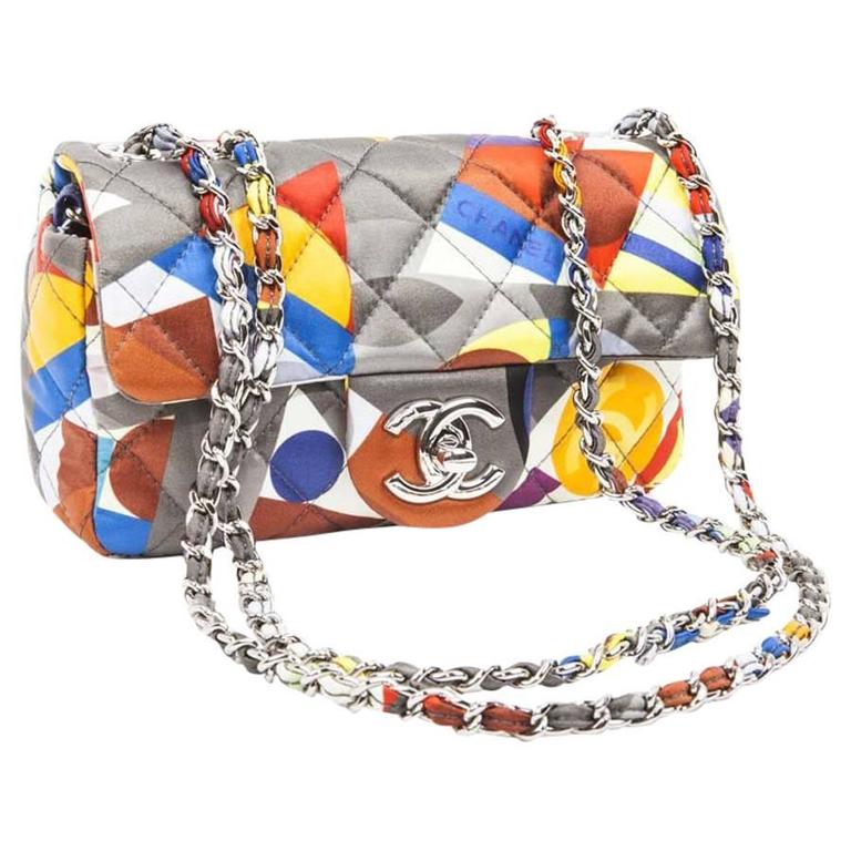 CHANEL Bag in Silk Multicolored Geometric Patterns For Sale at 1stdibs