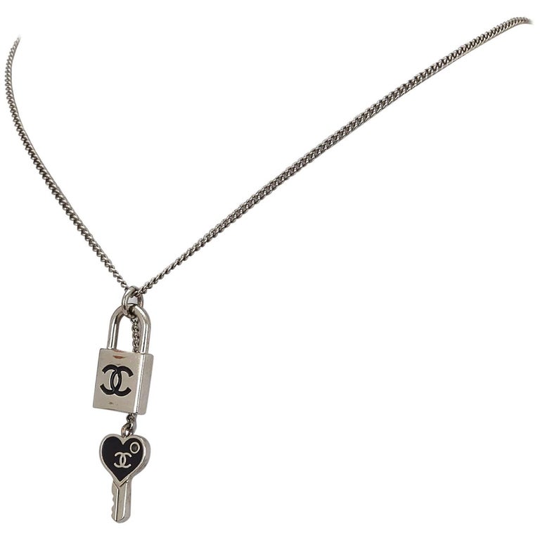 Chanel Silver Toned "CC" Padlock and Heart Key Necklace at 1stDibs ...