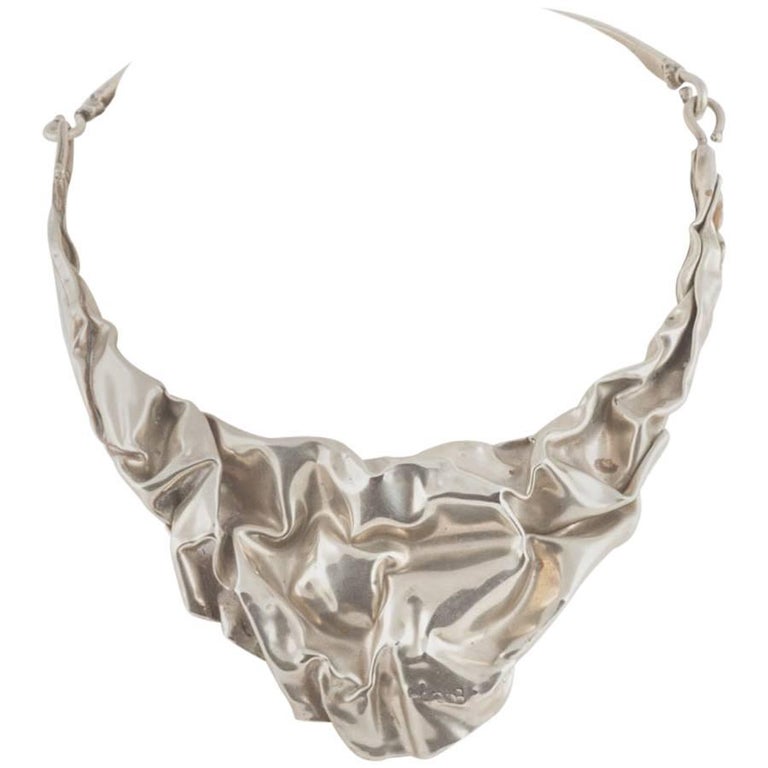 Striking hand made artisan 'crumpled' metal collar For Sale at 1stDibs