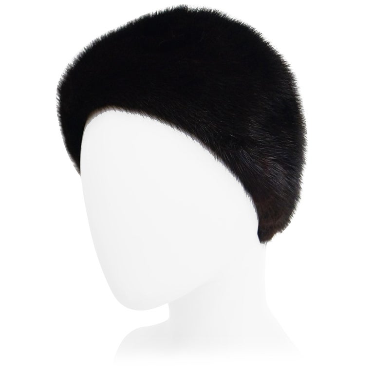 Dior Mink Chapeau Fur Hat, 1950s at 1stDibs | dior chapeau, chapeau dior