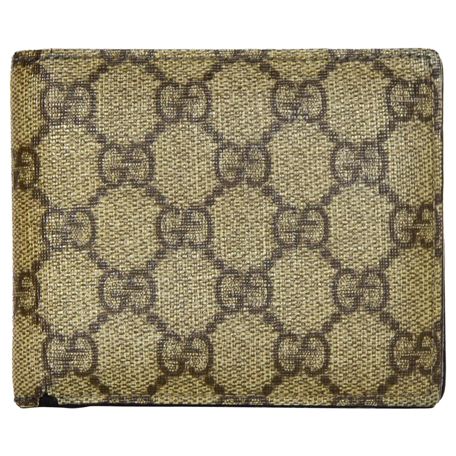 Gucci Beige Monogram Supreme Compact Men's Wallet For Sale at 1stDibs