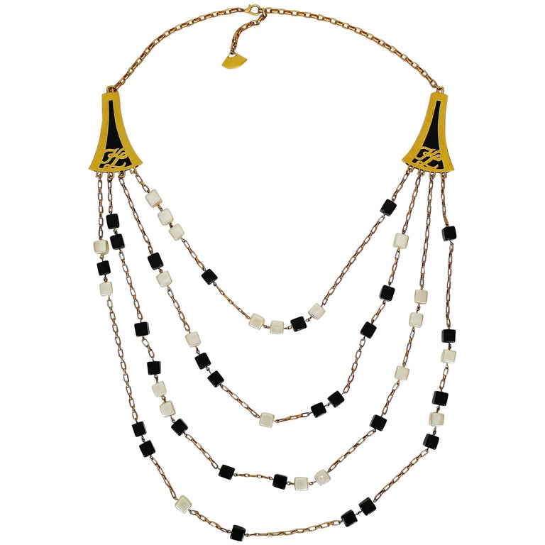 Karl Lagerfeld, collier sautoir vintage à quatre brins En vente sur 1stDibs