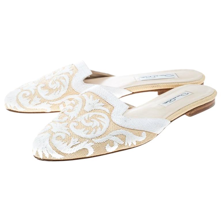 Oscar De La Renta Two Tone Raffia Flat Spanish Mules Size 38 For Sale ...