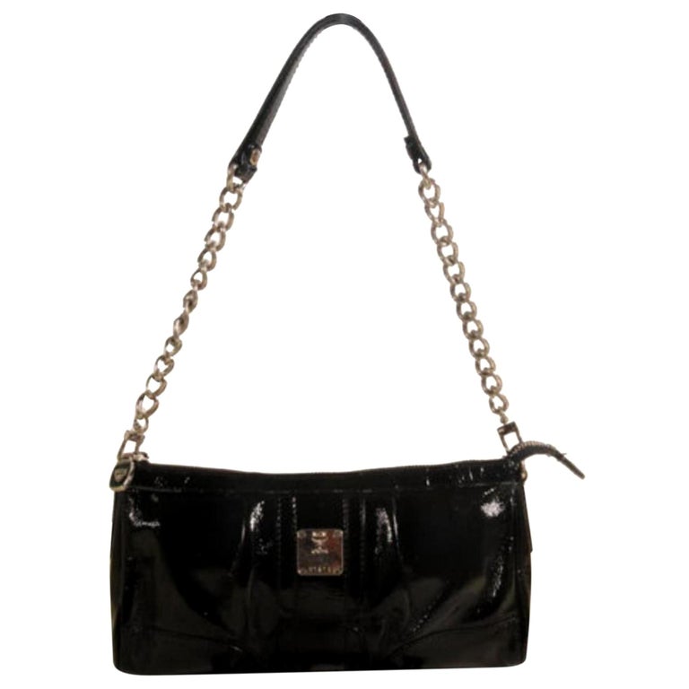MCM Chain 869163 Black Patent Leather Shoulder Bag For Sale at 1stDibs