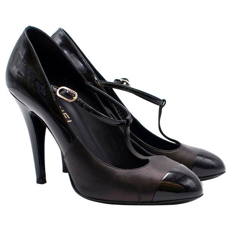Charlotte Olympia Leather and Perspex Pumps 37.5 For Sale at 1stDibs