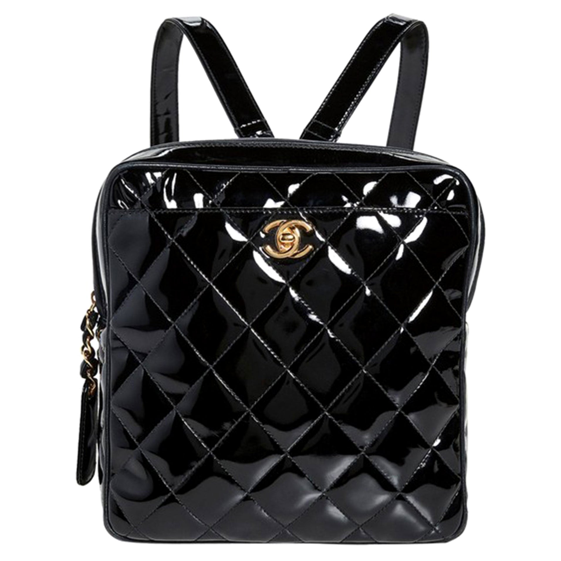 Chanel 1990's Vintage Diamond Quilted Drawstring Bucket Backpack ...
