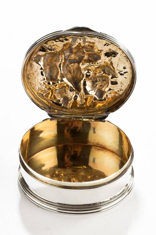 19th century Silver Snuff Box For Sale at 1stDibs