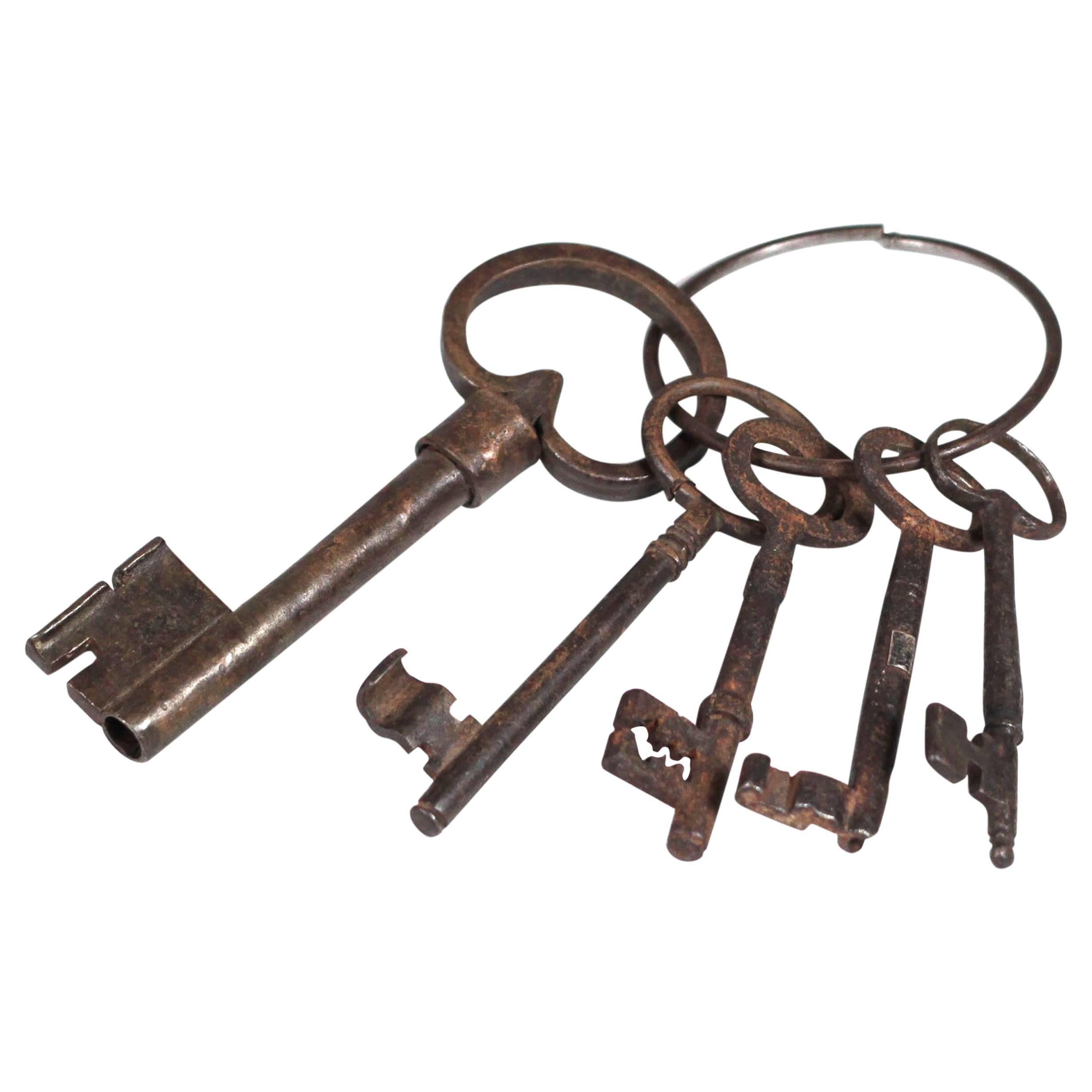 Set of Hand-Forged Cast Iron Keys, circa 1700s For Sale at 1stDibs
