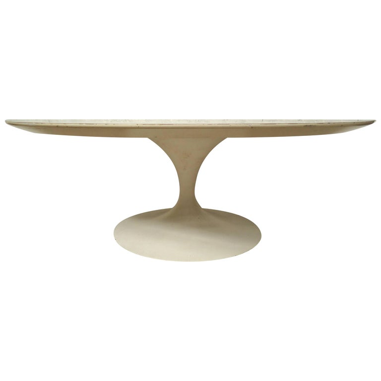 Mid-Century Modern Tulip Base Coffee Table For Sale at 1stDibs