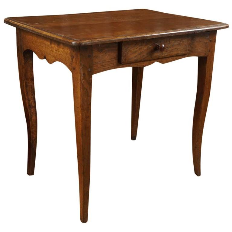 Cabriole Leg End Table at 1stDibs