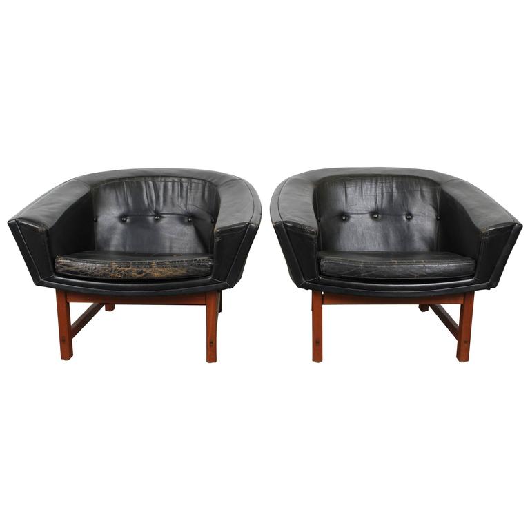 Pair of Mid-Century Modern Black Leather Chairs by Lennart Bender at ...